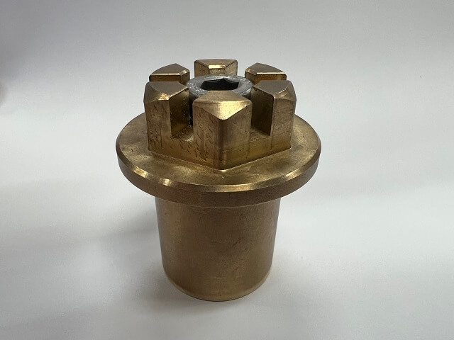 FYB Marine. HydroAxe centre nut for a Volvo Penta 130 or 150 Saildrive ...